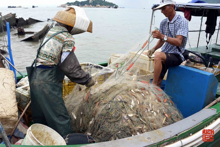 Fishermen Cleaning Their Nets | The Taishan Project